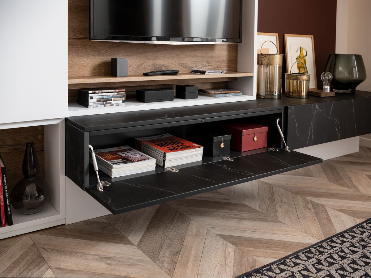 Meuble cache TV avec façade coulissante | SCHMIDT