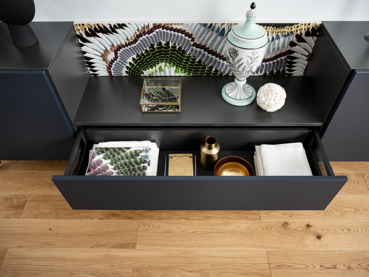 Buffet bas design avec motifs Lacroix | SCHMIDT
